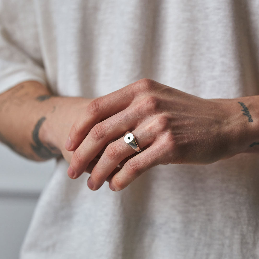 Silver Envy Signet Ring – SergeDeNimes US